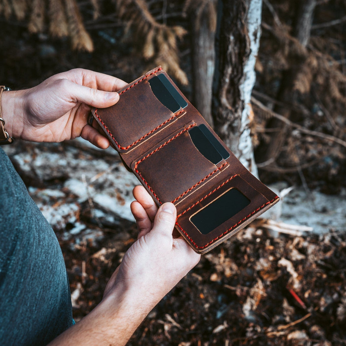 Leather Trifold Wallet: Stylish and Functional - Popov Leather®